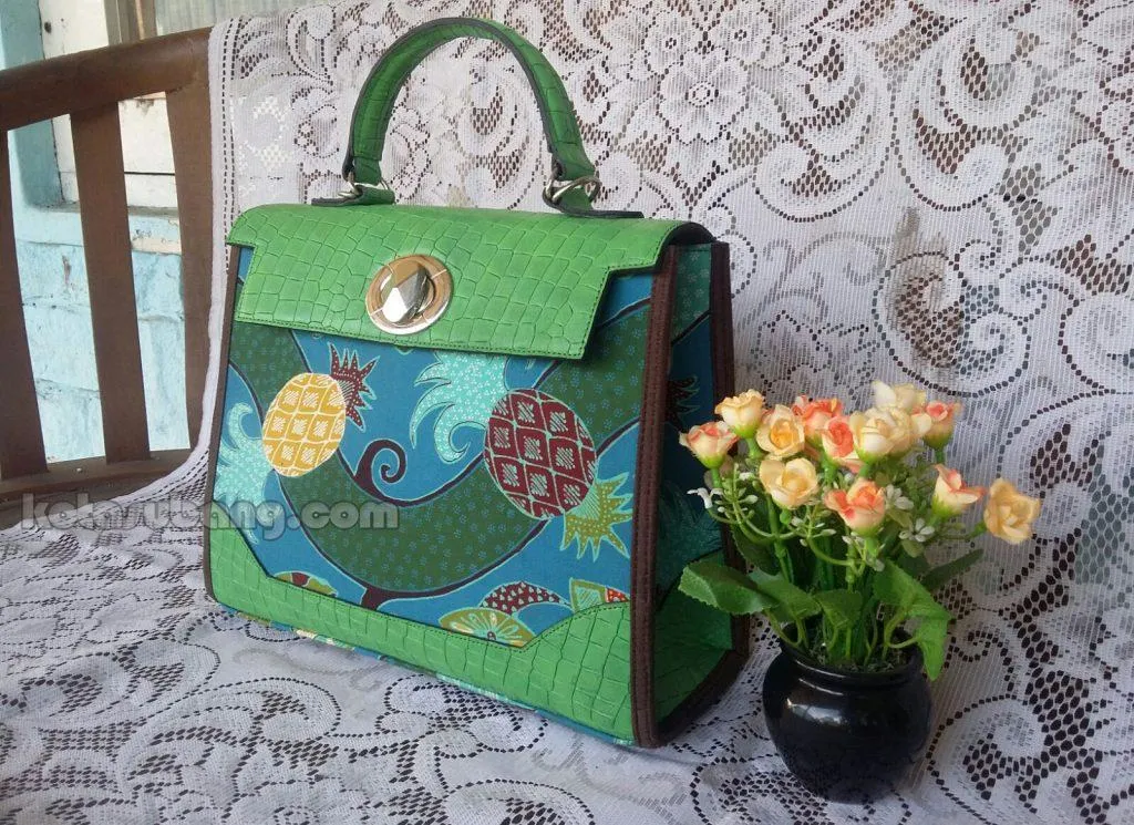 Tampil Cantik dengan Tas Batik Khas Subang - KOTASUBANG.com