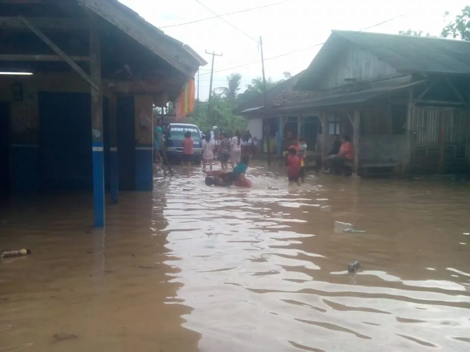 Ratusan Rumah di Pabuaran Subang Terendam Banjir - KOTASUBANG.com