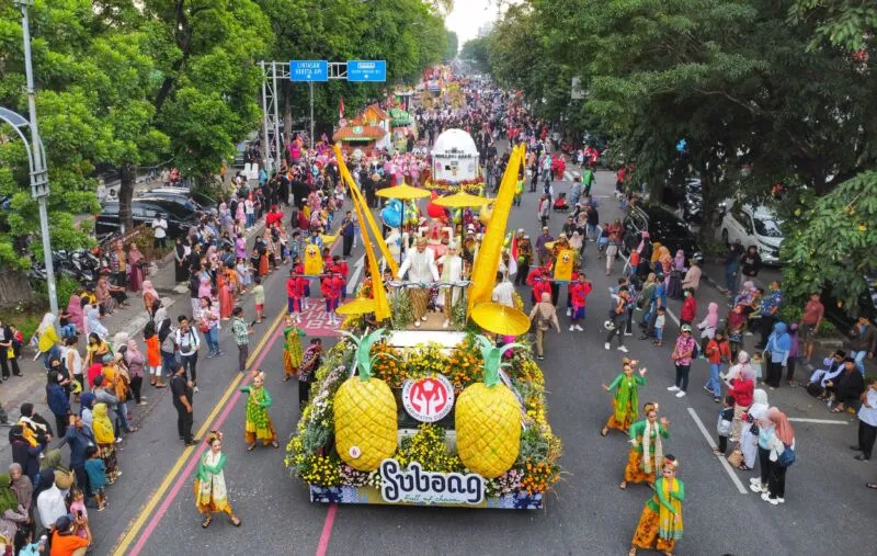 Ketika Pesona Subang Menarik Perhatian Puluhan Ribu Penonton Parade ...