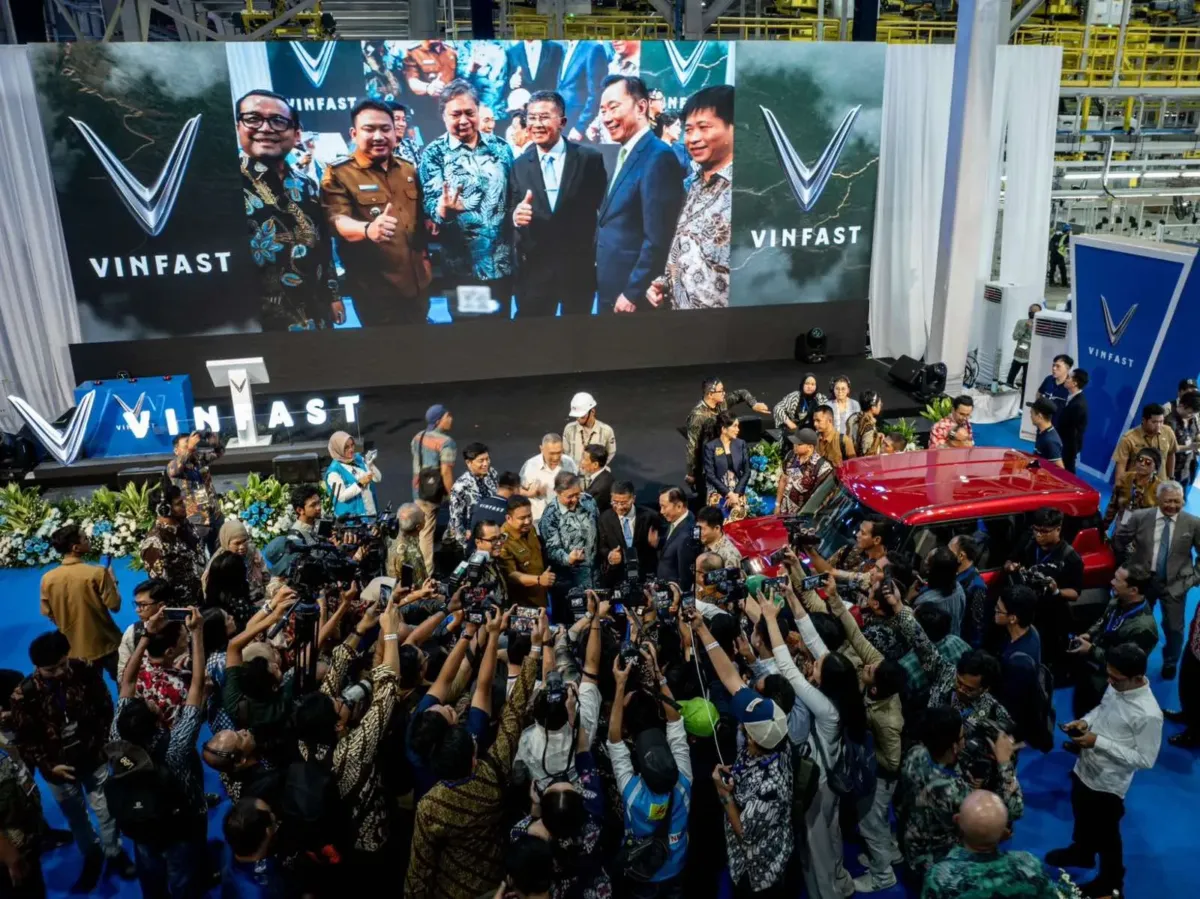 Pabrik Mobil Listrik VinFast Resmi Beroperasi di Subang, Targetkan ...